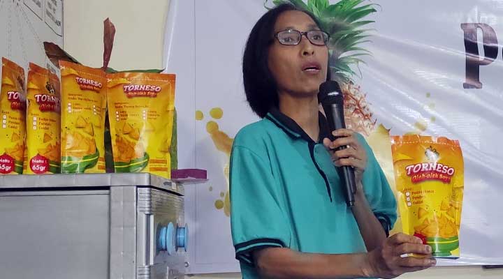 Kelompok UMKM Soyama Launching Snack “Torneso” - Maluku Post